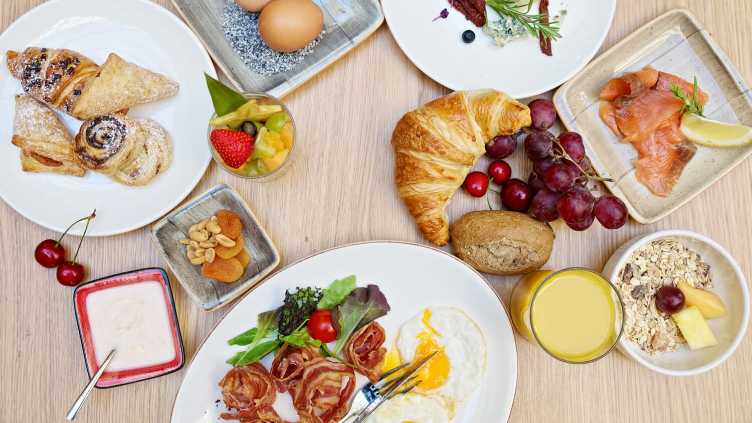 Buffet Breakfast - 7Seasons Apartments